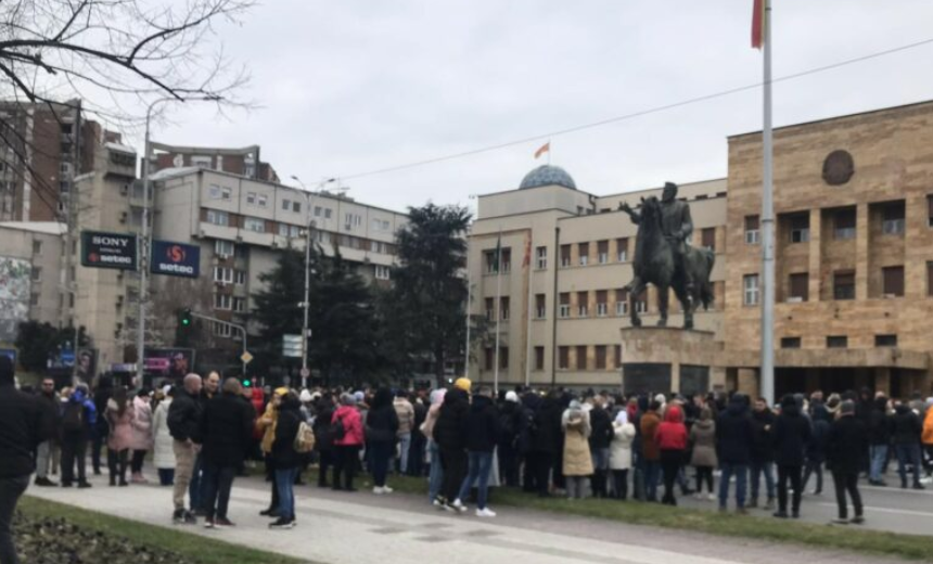 Отворено писмо на „Сакам да работам“ до Пендаровски Бидете претседател на сите граѓани не