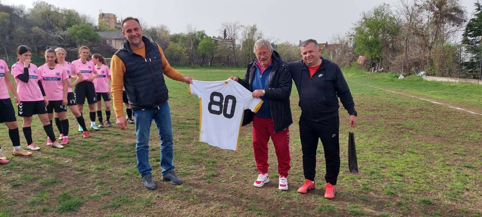 Легендарниот Добре Димовски го прослави 80-тиот роденден, екипите на ...